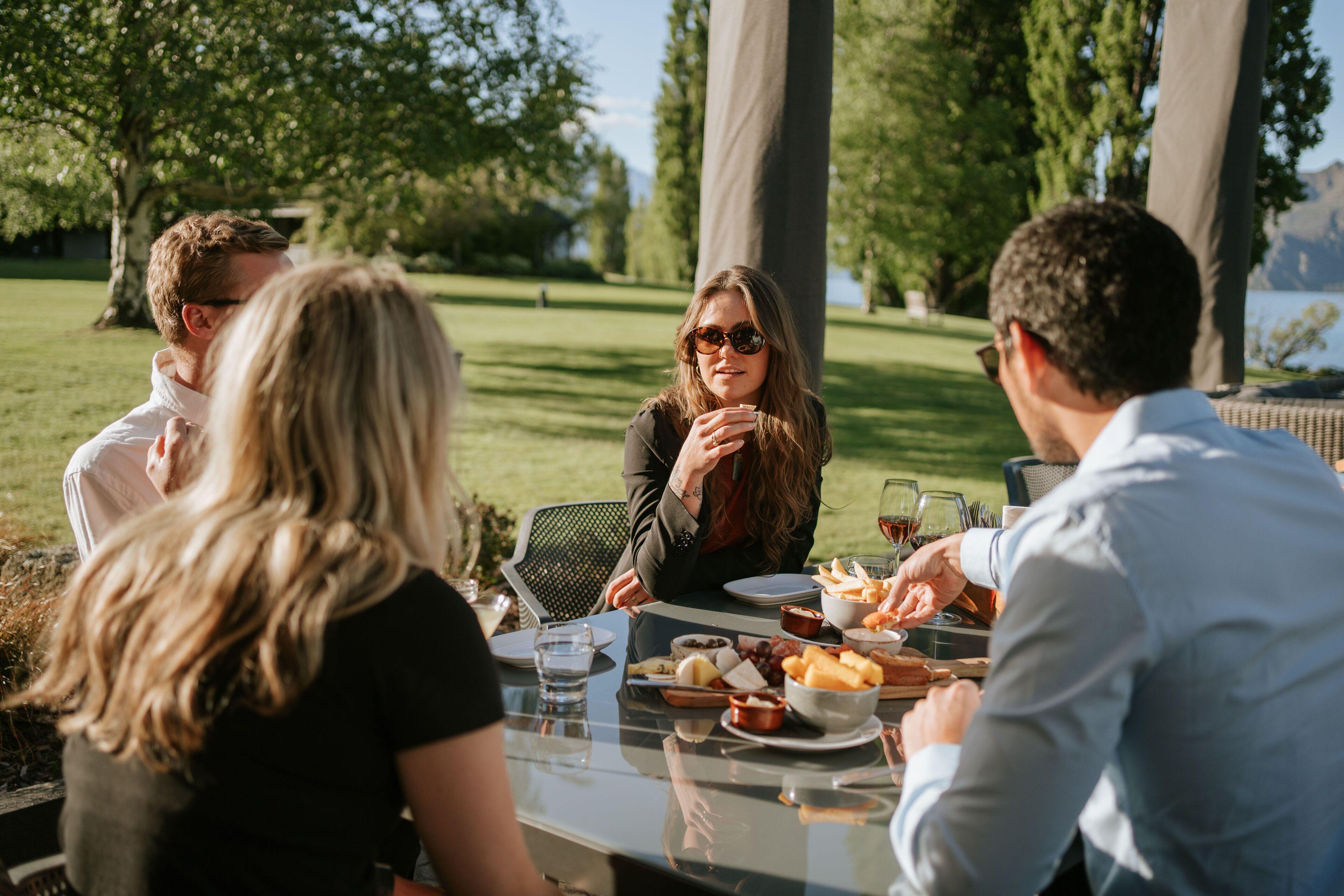 EDGEWATER HOTEL, WANAKA